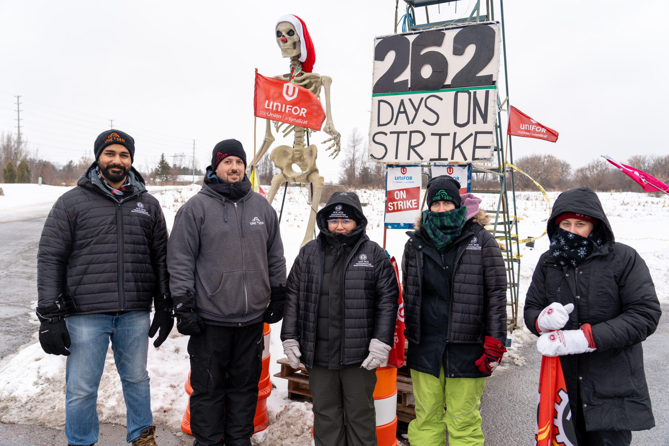 All out for the workers at Best Theratronics! – PSAC NCR